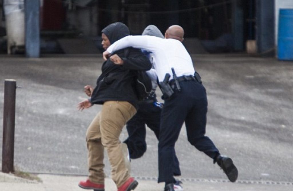 Baltimore City Police Commissioner Single-Handedly Takes Down Thug ...